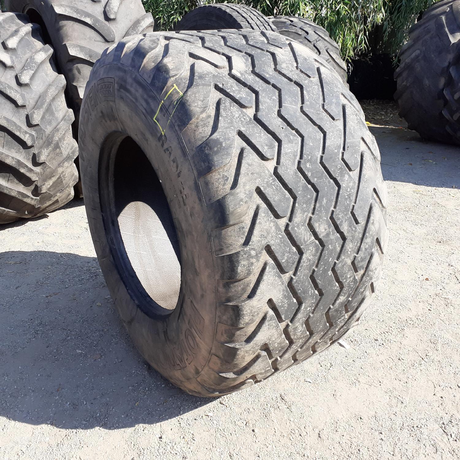 Anvelope 710/50 26.5 Vredestein